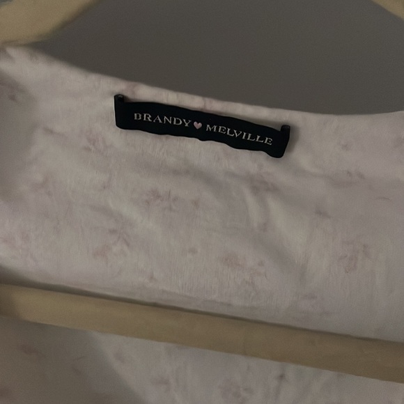 Brandy Melville | Tops | Brandy Melville White Pink Flower Gina Top ...